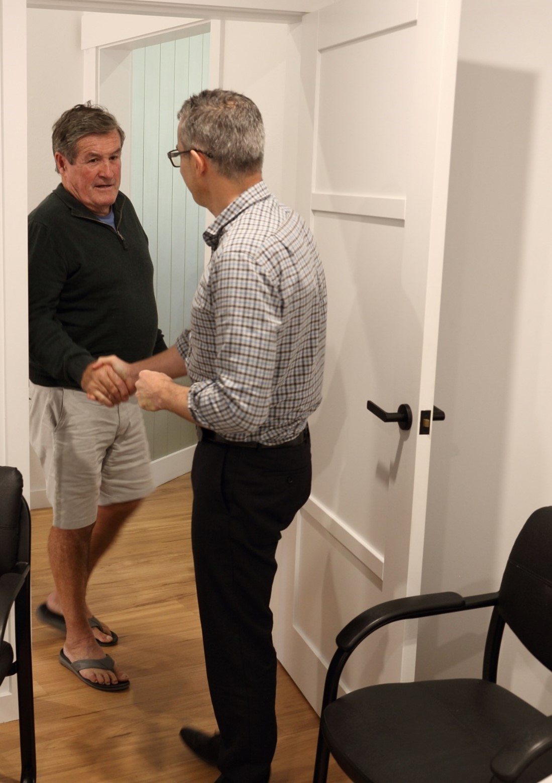 A Failing Or Painful Total Hip Replacement - Sam Martin
